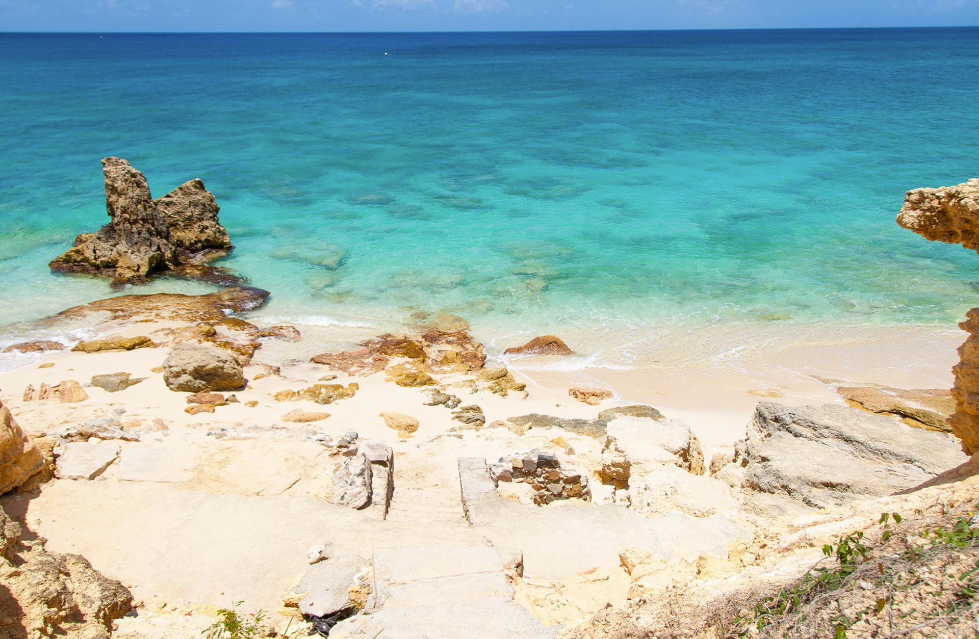 Cupecoy Bay - Pyratz